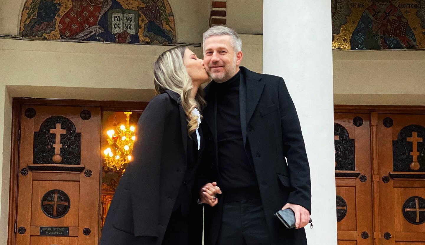 Cum arată și cu ce se ocupă Maria, sora lui Edi Iordănescu. Selecționerul României are o soră ...
